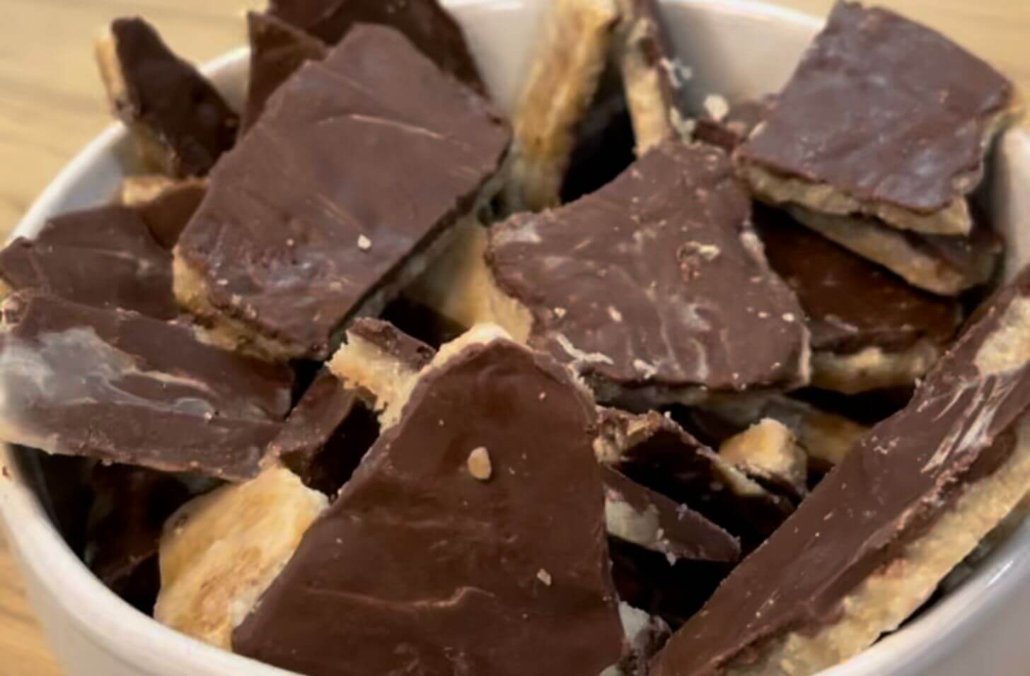 Healthy Chocolate Toffee (no sugar) - Neutral Eating